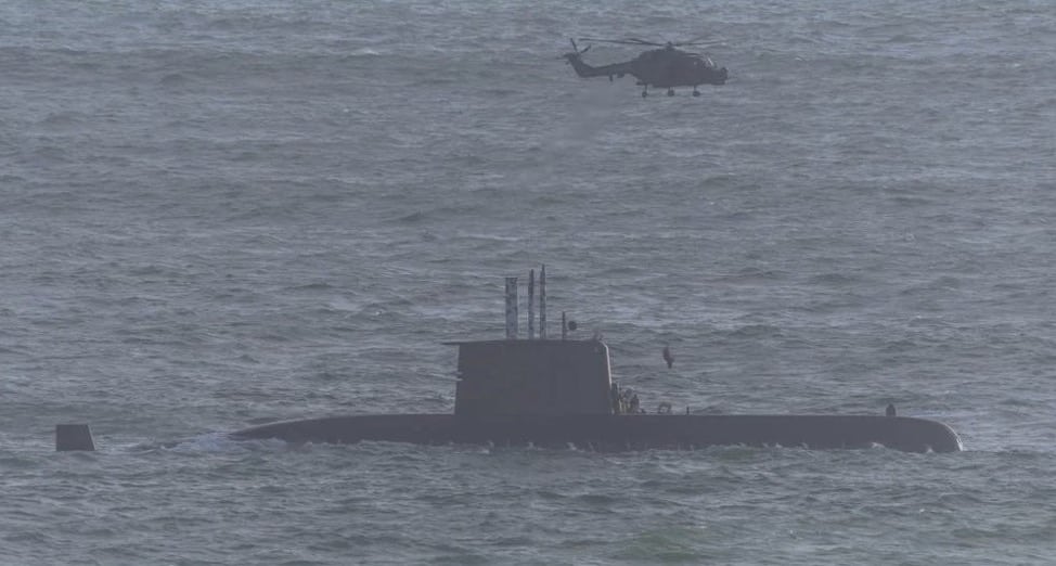 Submariners die in high seas - Daily Friend