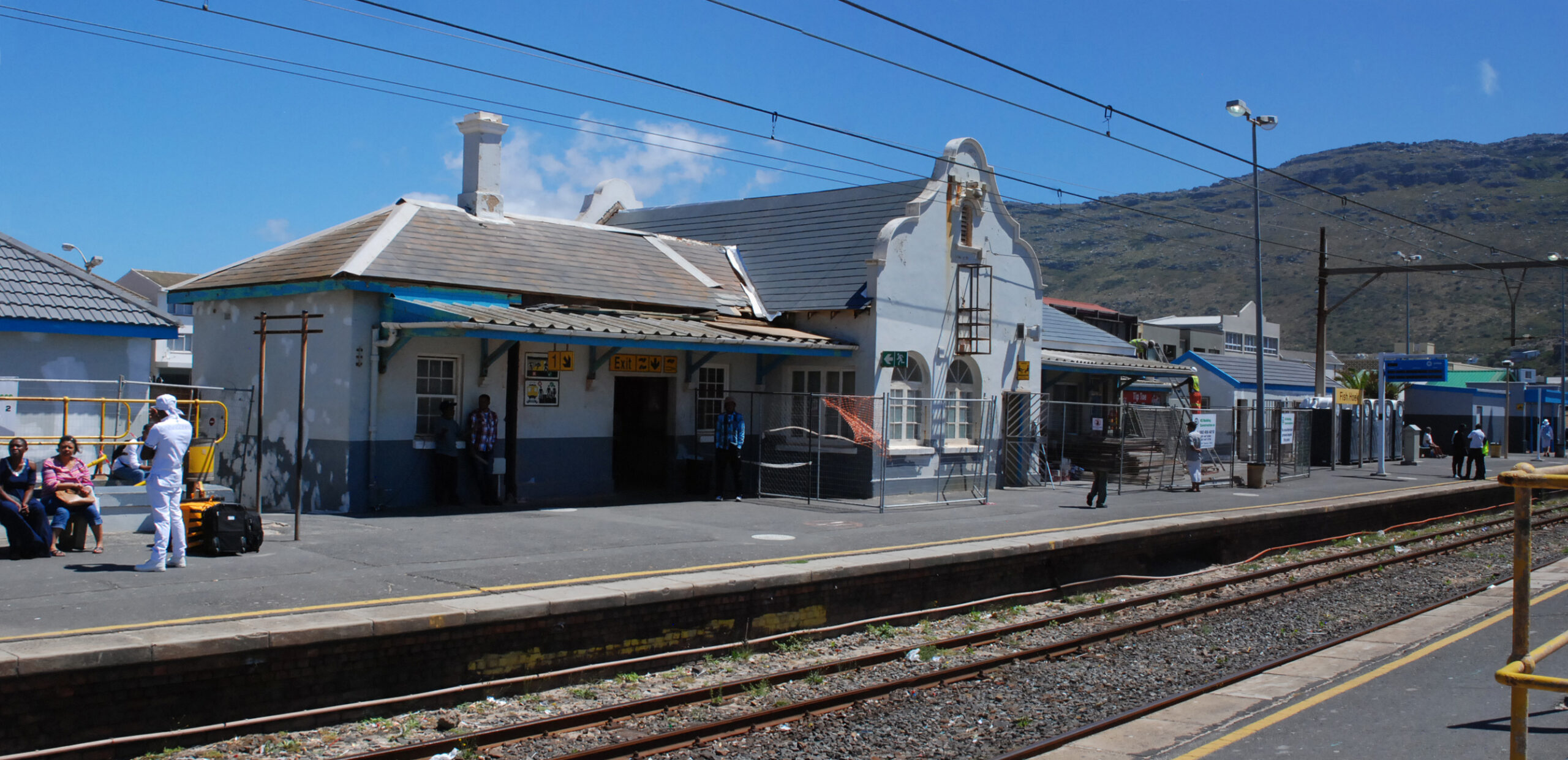 Stranded Metrorail commuters can't get refund - Daily Friend